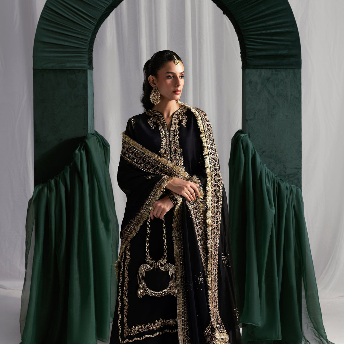 BLACK LUXURY WEDDING EDIT 2025 (NPA3-25439) – ZAIB
